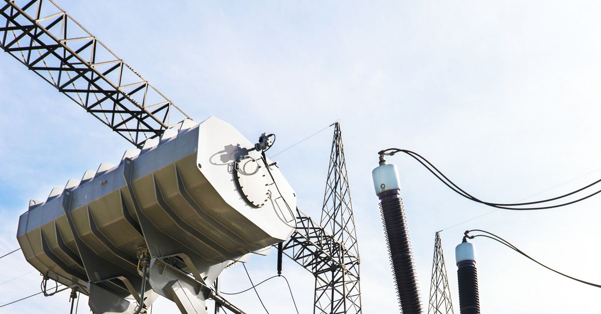 Power transformers and reactors | ELECTRA